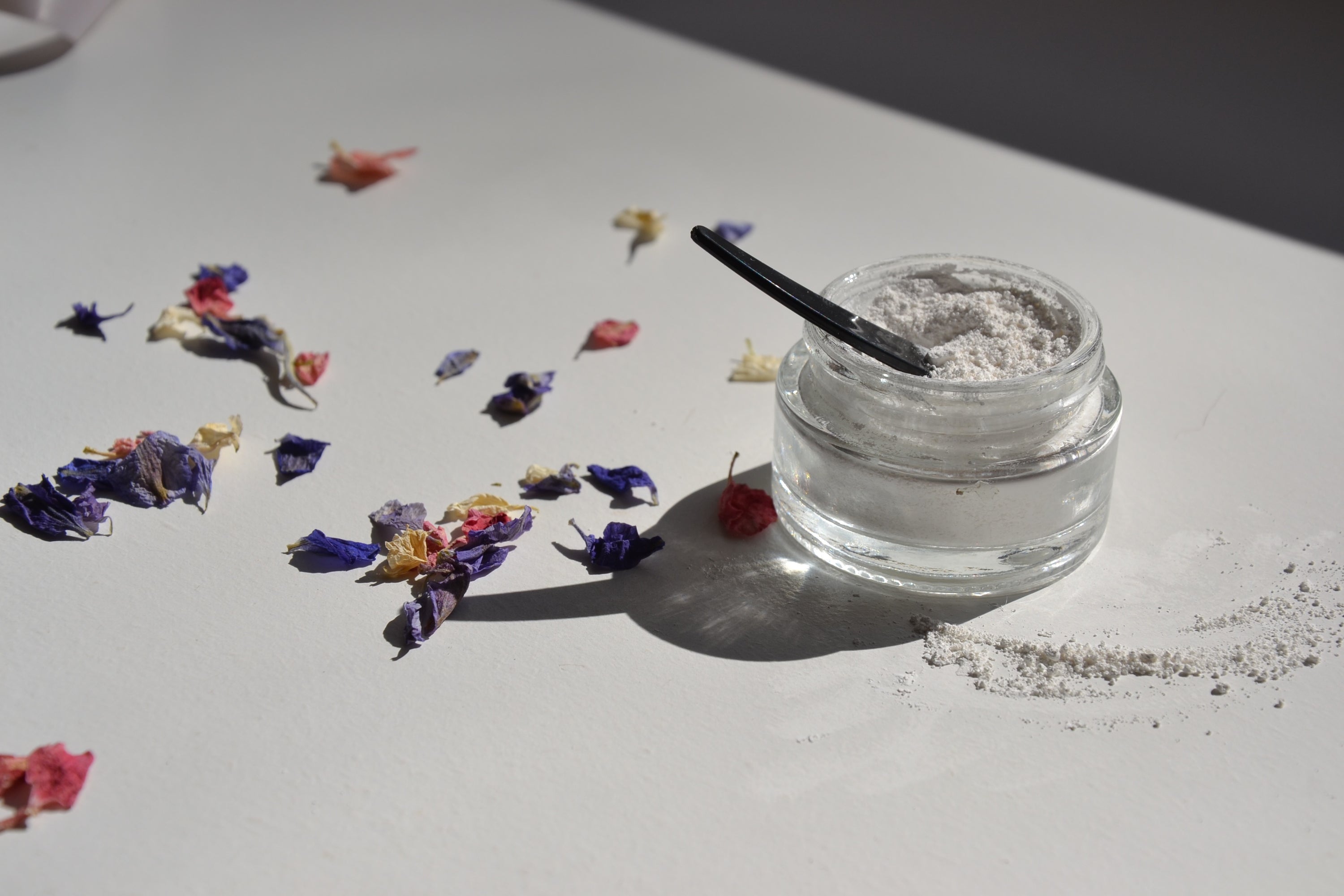 FIVE Ways To Use Pearl Powder – Moroccan Natural